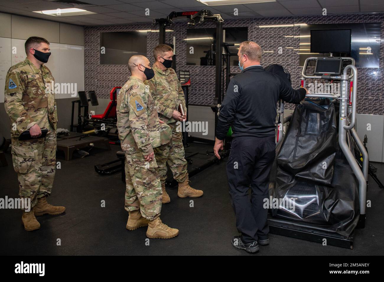 Joe Kirkman (center), Special Warfare Training Wing, physical therapist ...