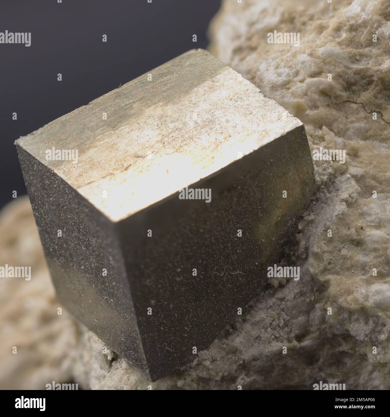 Closeup of golden colored Pyrite mineral Stock Photo - Alamy