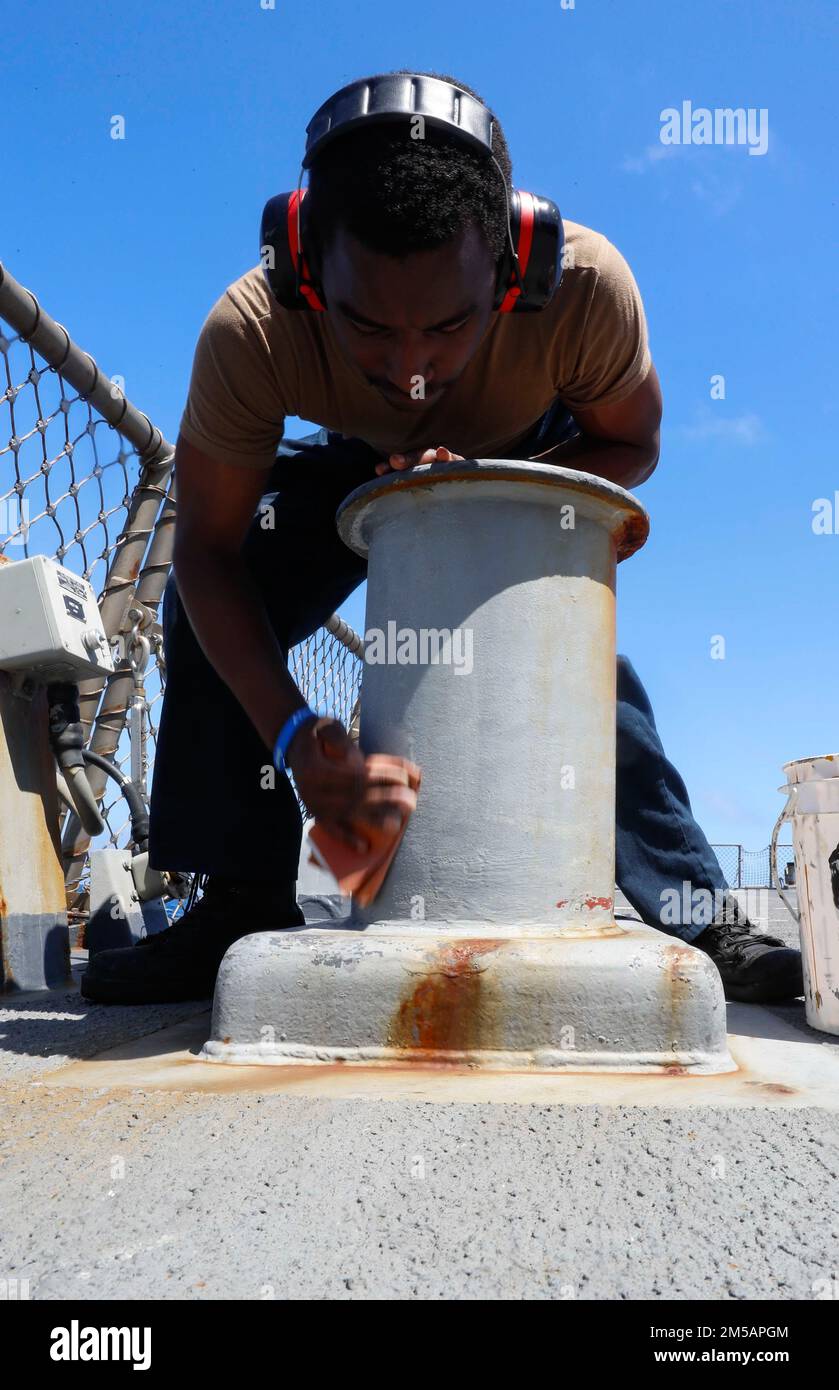 PACIFIC OCEAN (Feb. 17, 2022) Boatswain’s Mate 3rd Class Jamarius ...