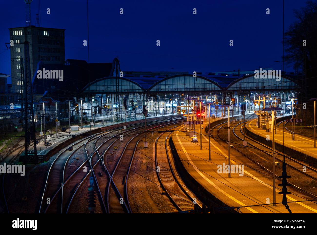 aachen December 2022: Aachen Central Station at night Stock Photo - Alamy