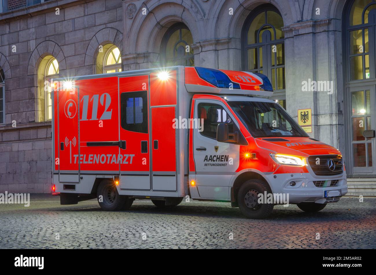 aachen december 2022: The tele-emergency doctor delegates medical ...