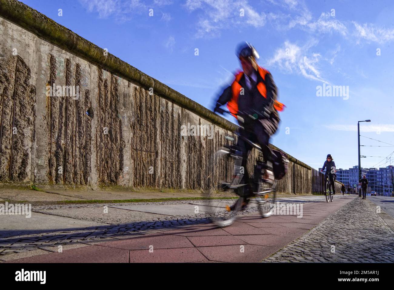 Berlin Mitte Gedenkstätte Berliner Mauer Bernauer Str Stock Photo - Alamy