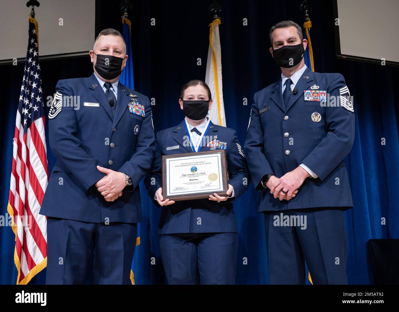 U.S. Air Force Tech. Sgt. Jennifer Chell receives the Distinguished ...