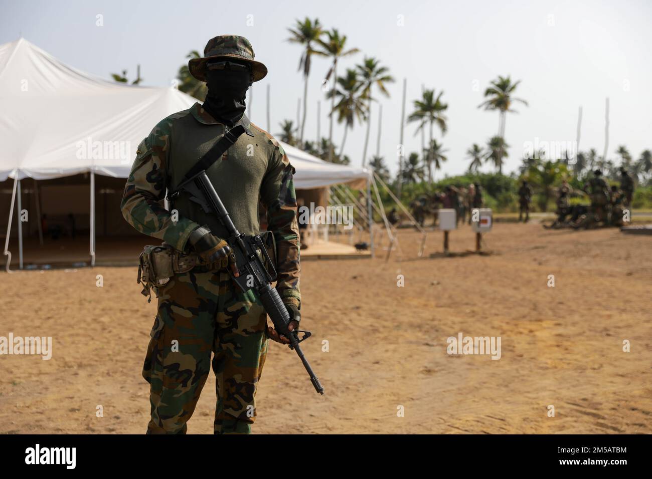 A Ghana Special Forces Soldier pulls security during mass casualty ...