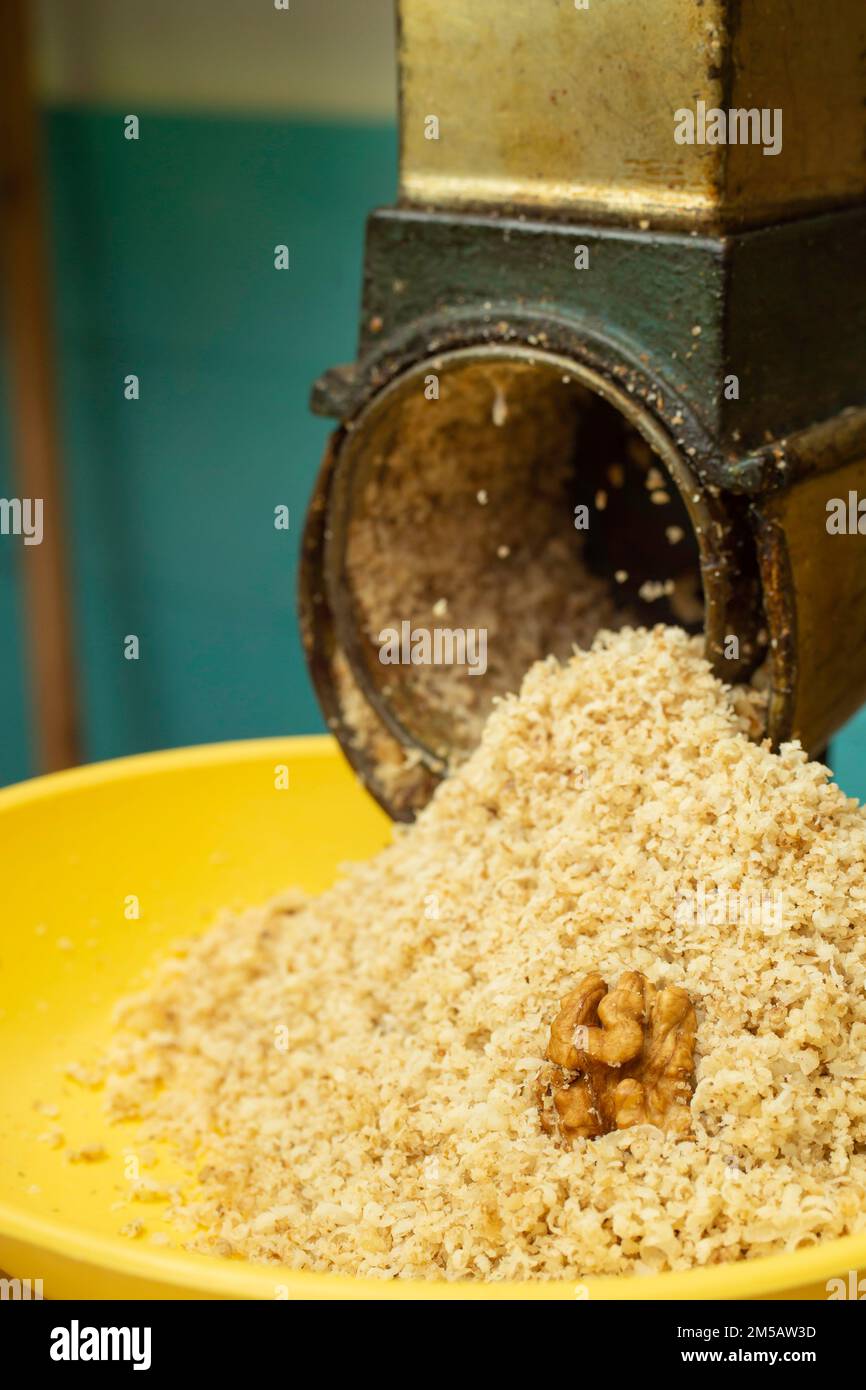 Mincing walnuts hi-res stock photography and images - Alamy