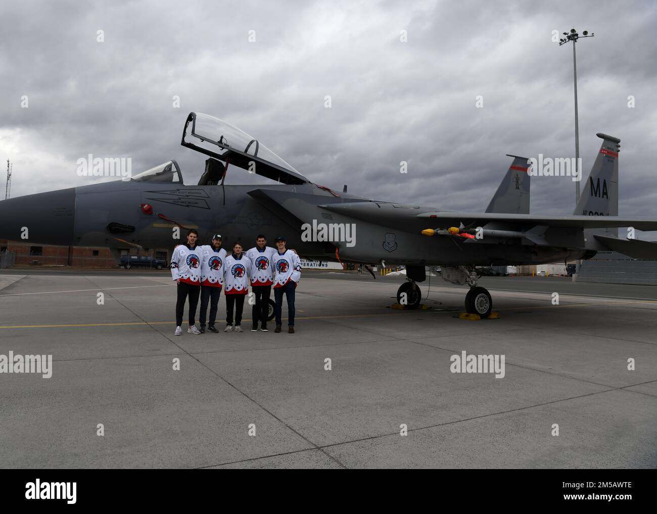 Team members from the American Hockey League Springfield Thunderbirds ...