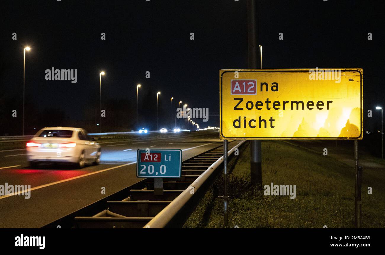 ZOETERMEER - Matrix signs indicate that the A12 is closed at Zoetermeer ...