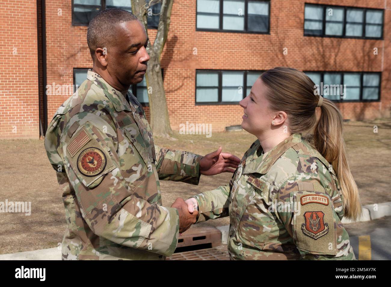 Pittsburgh international airport security hi-res stock photography and ...