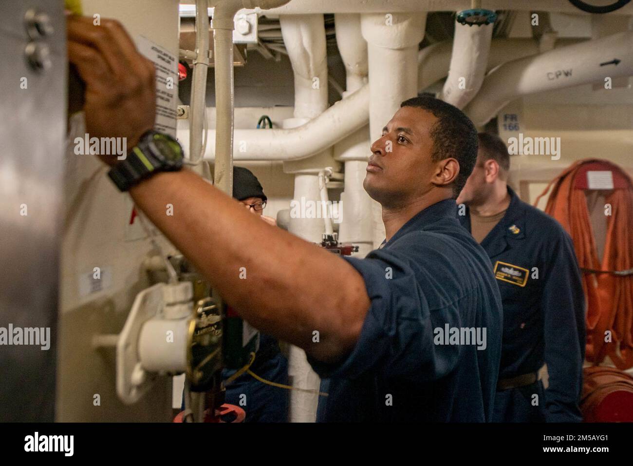 PHILIPPINE SEA (Feb. 17, 2022) Operations Specialist 1st Class ...