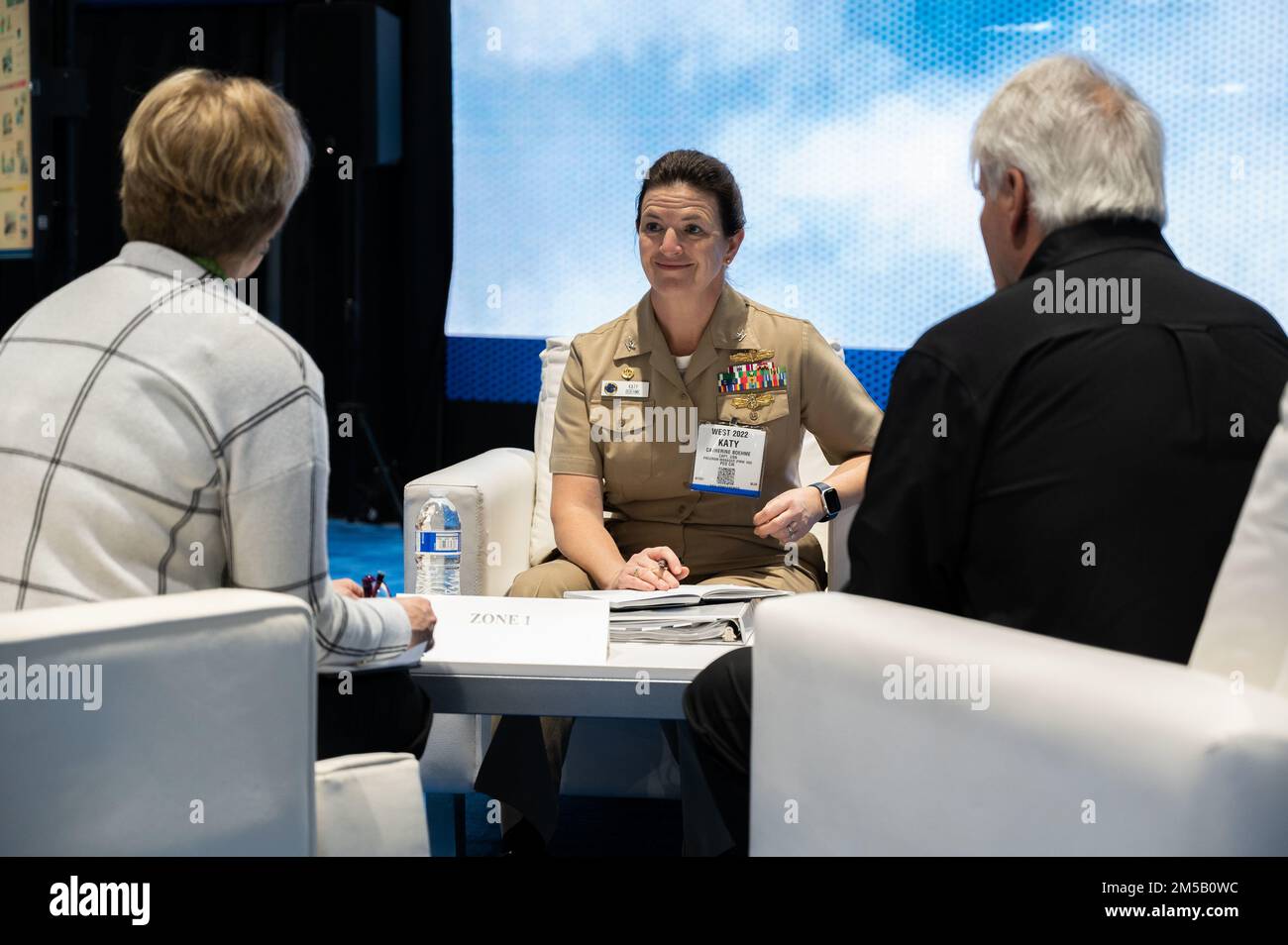 Engagement platforms hi-res stock photography and images - Alamy