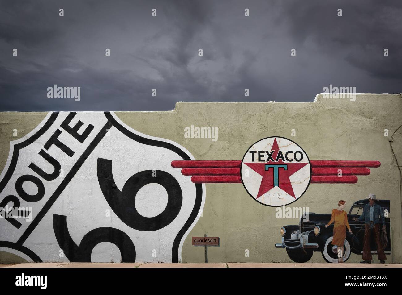 A nostalgic Route 66 mural, by Doug Quarles, on the roadside in ...
