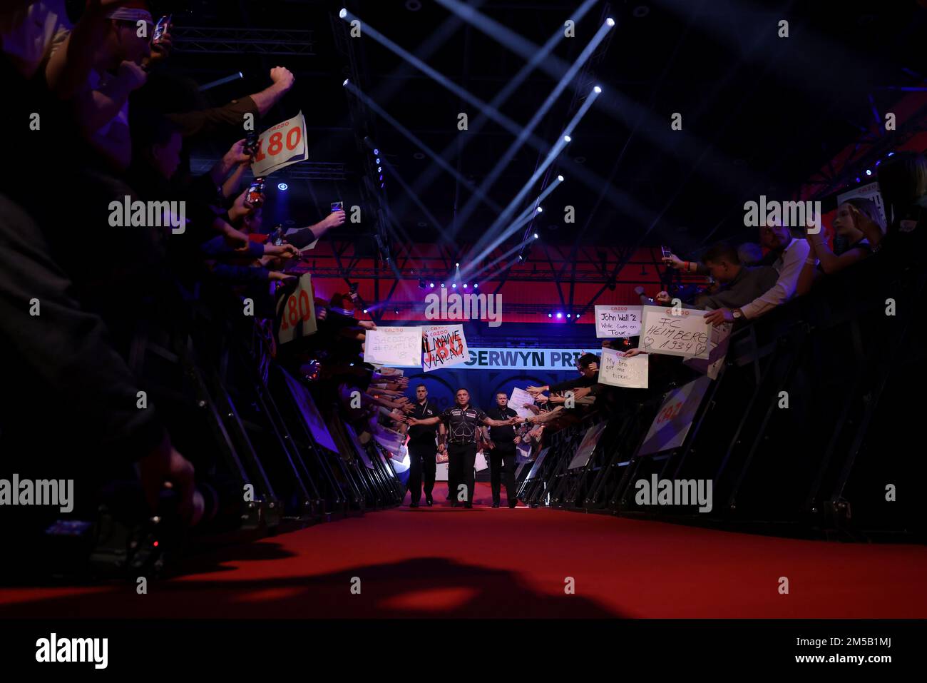 Alexandra Palace, London, UK. 27th Dec, 2022. 2022/23 PDC Cazoo World ...