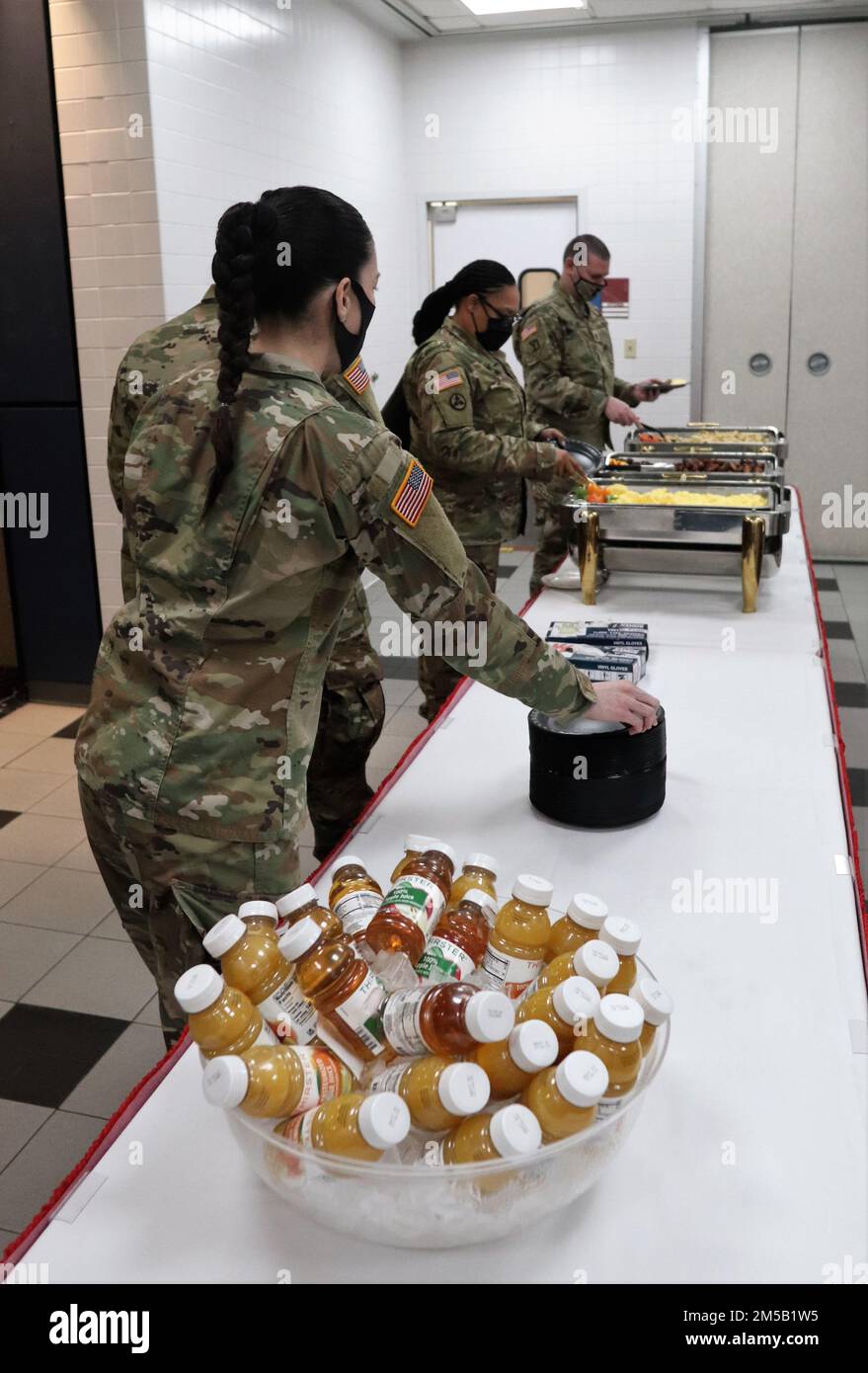 Army emergency relief campaign 2022 hi-res stock photography and images ...