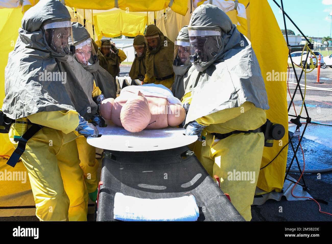 Sailors from Navy Medicine Readiness and Training Command Pearl Harbor ...