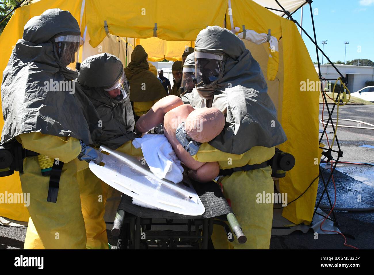 Sailors from Navy Medicine Readiness and Training Command Pearl Harbor ...