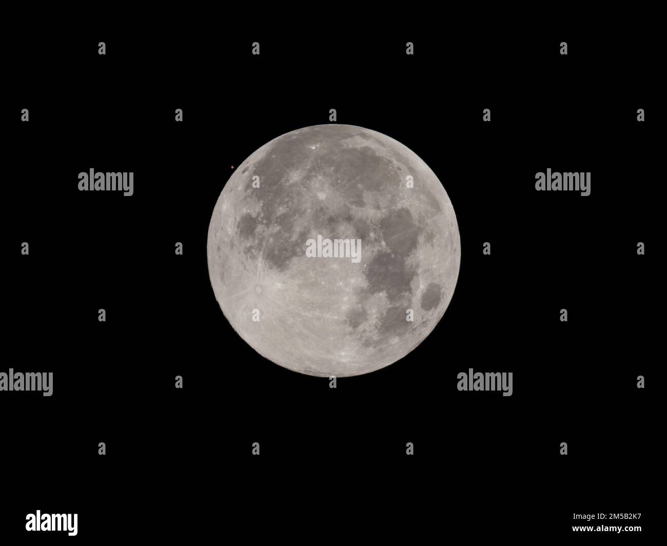 Occultation of the planet Mars by the Moon on the morning of 8th ...