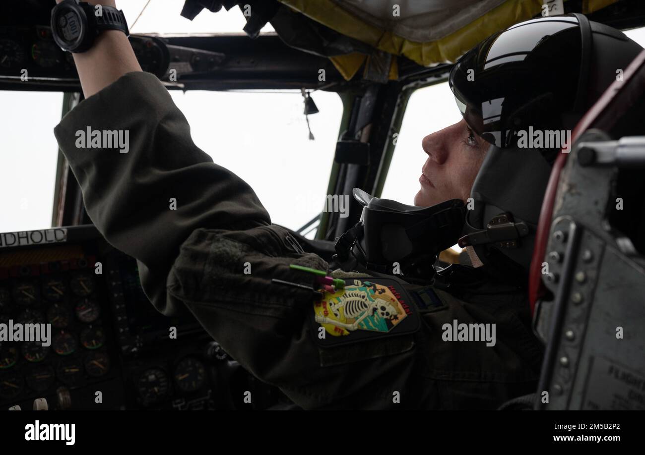 U.S. Air Force Capt. Alexandra Evelyn, B-52H Stratofortress pilot ...