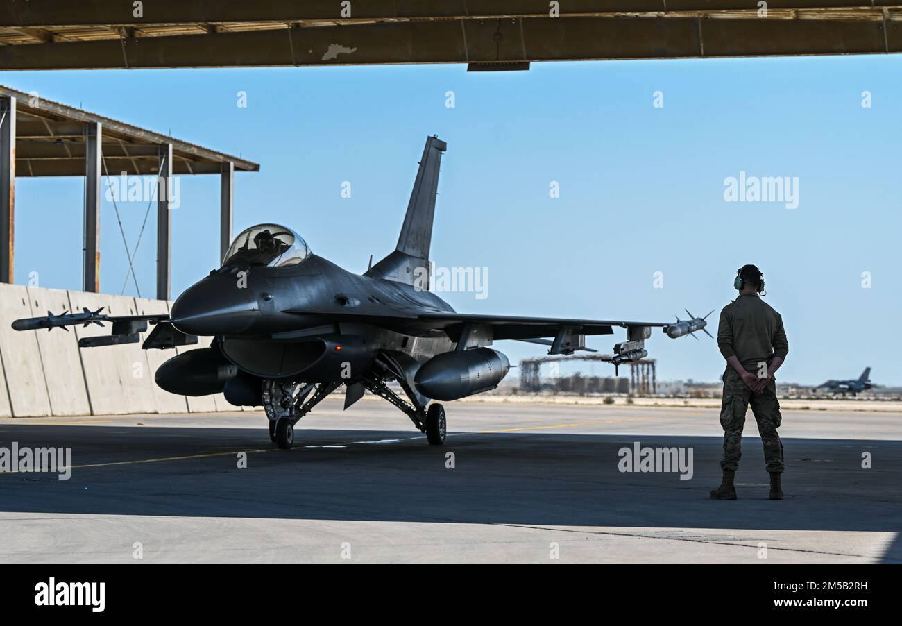 U.S. Air Force Tech. Sgt. Van Fossan, 378th Expeditionary Maintenance ...