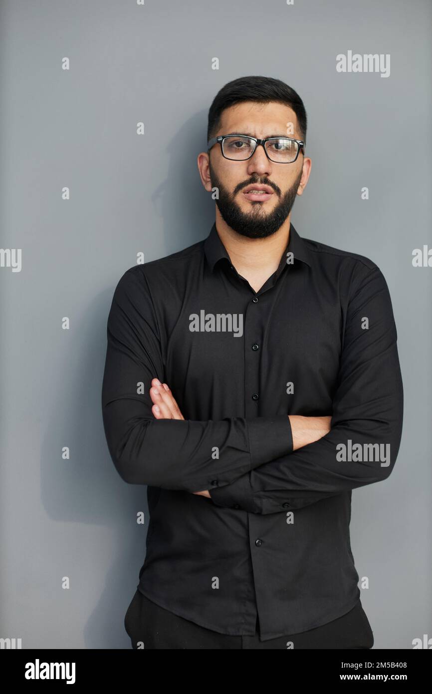 Young man dressed in formal hi-res stock photography and images - Alamy