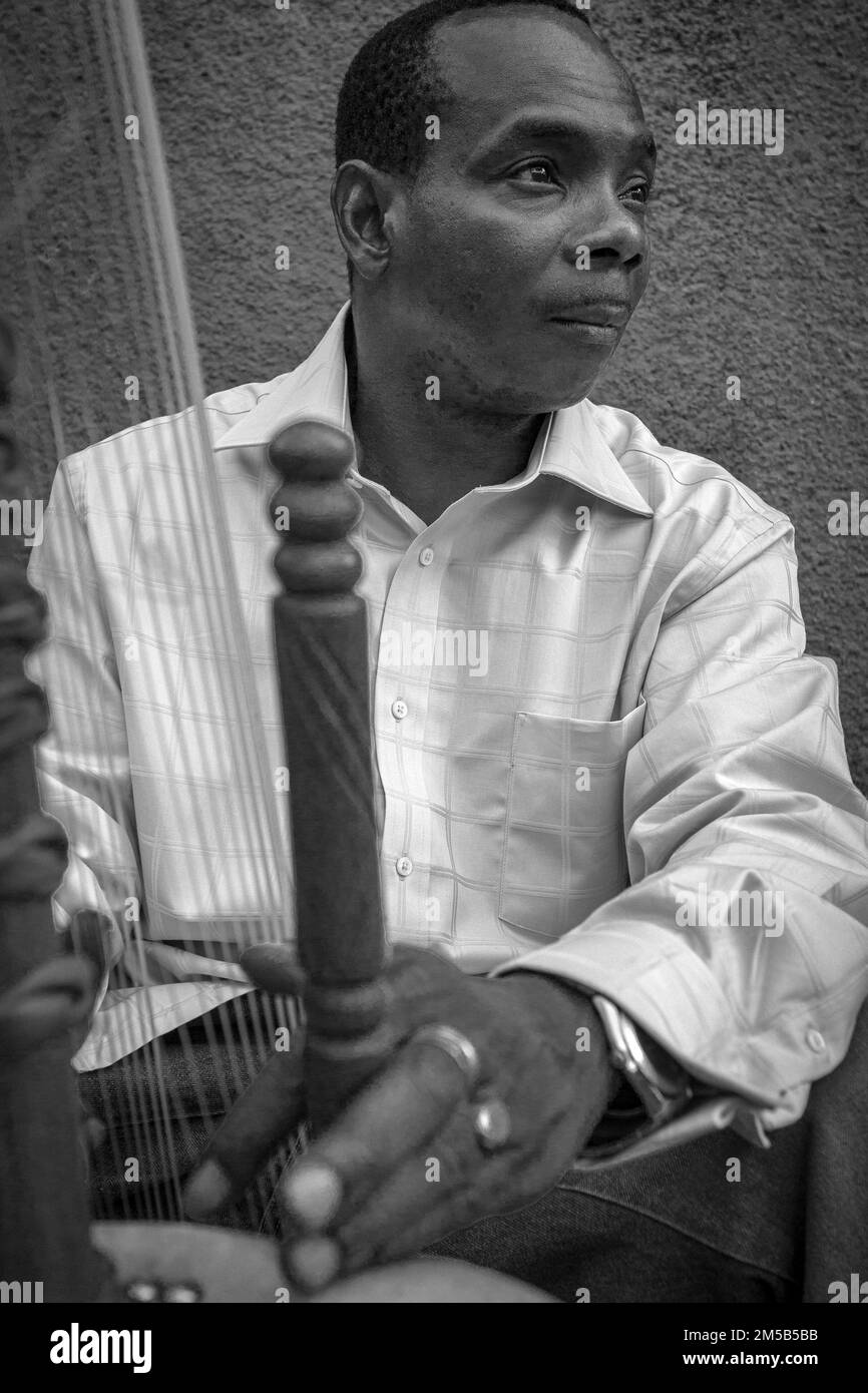 African griot Black and White Stock Photos & Images - Alamy