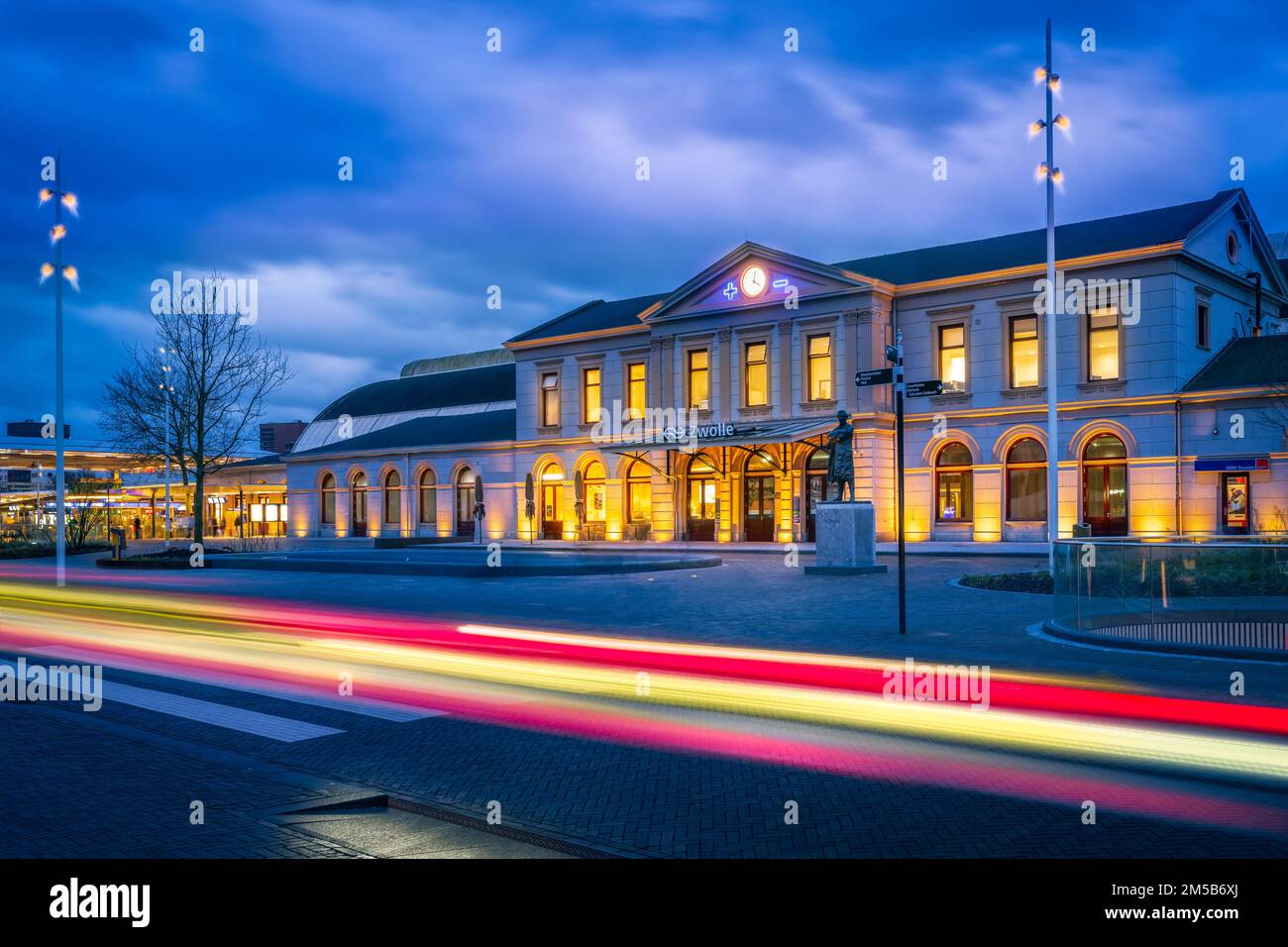 Station zwolle hi-res stock photography and images - Alamy