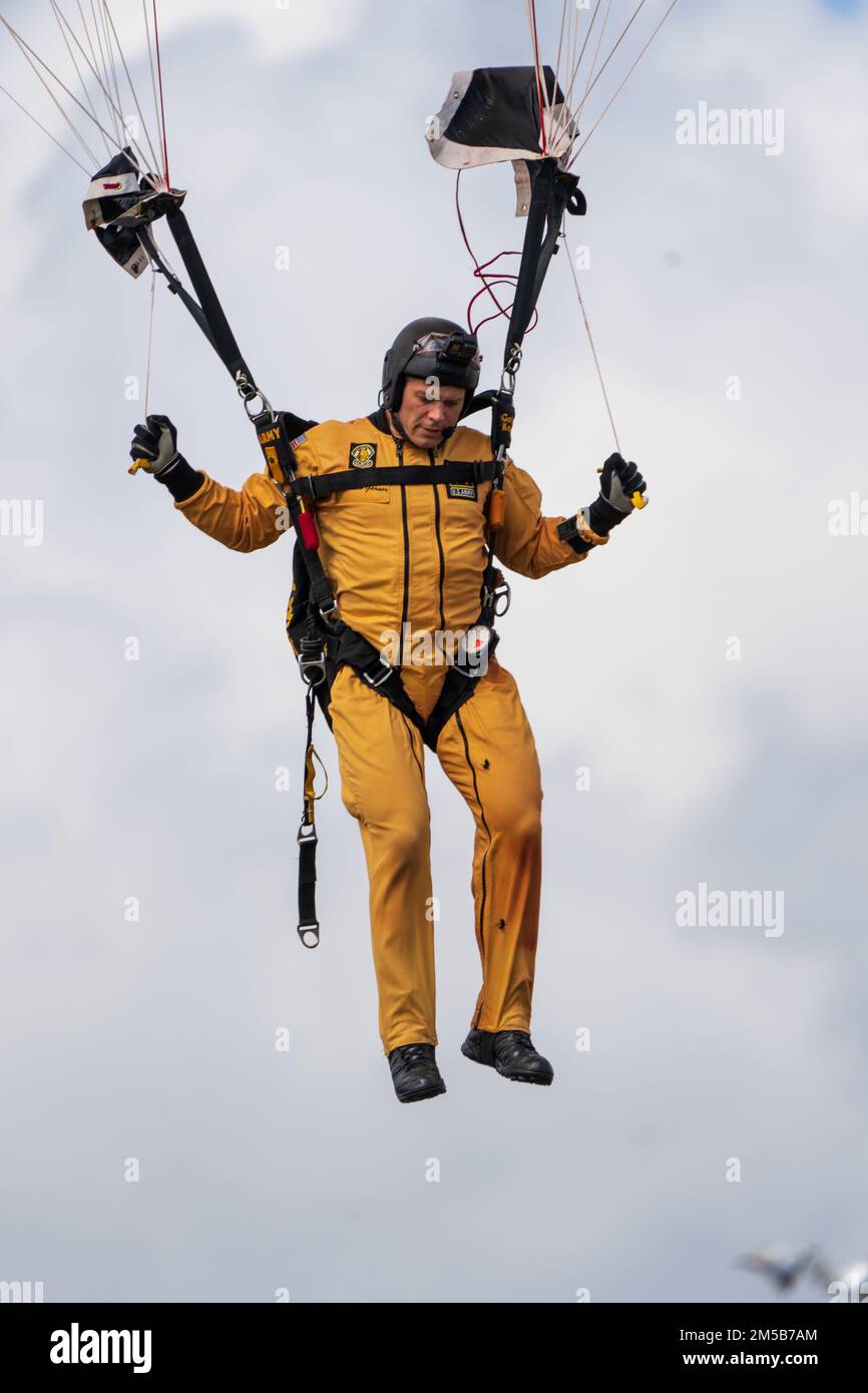Staff Sgt. Mathew Garner of the U.S. Army Parachute Team lands his ...
