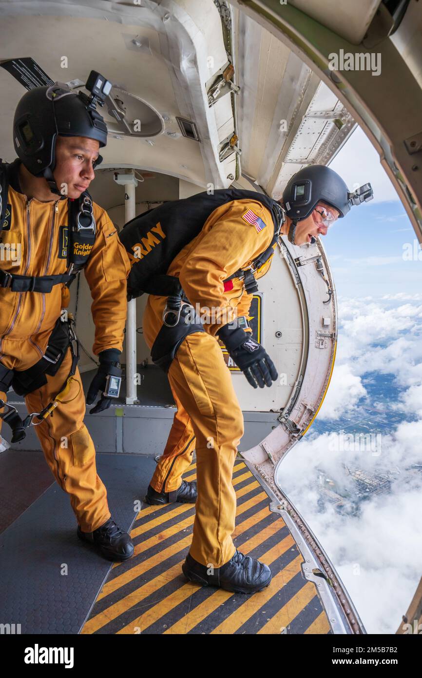 Staff Sgt. Gabriel Colon and Staff Sgt. Matthew Garner of the U.S. Army ...