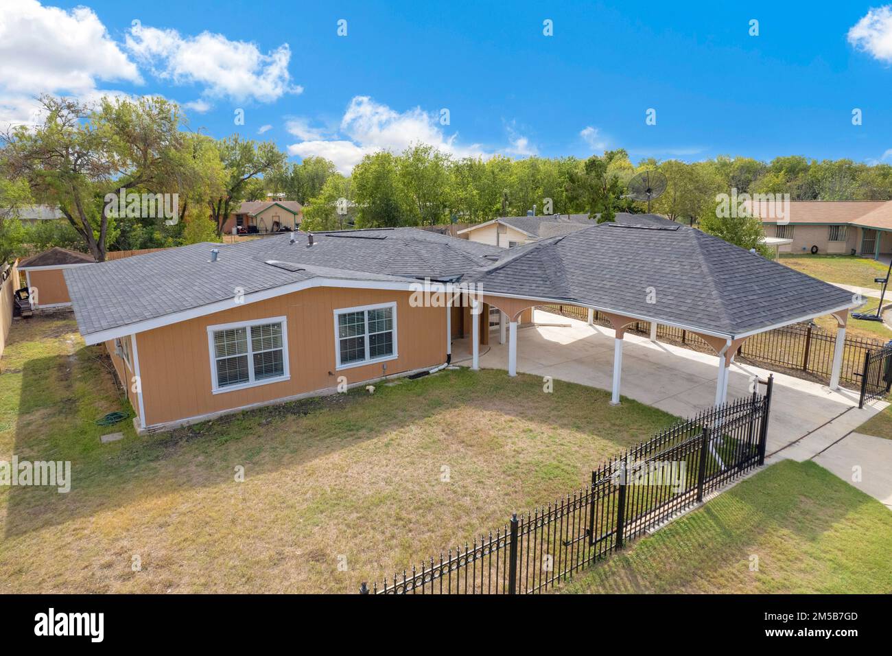 the front view of a home Stock Photo - Alamy