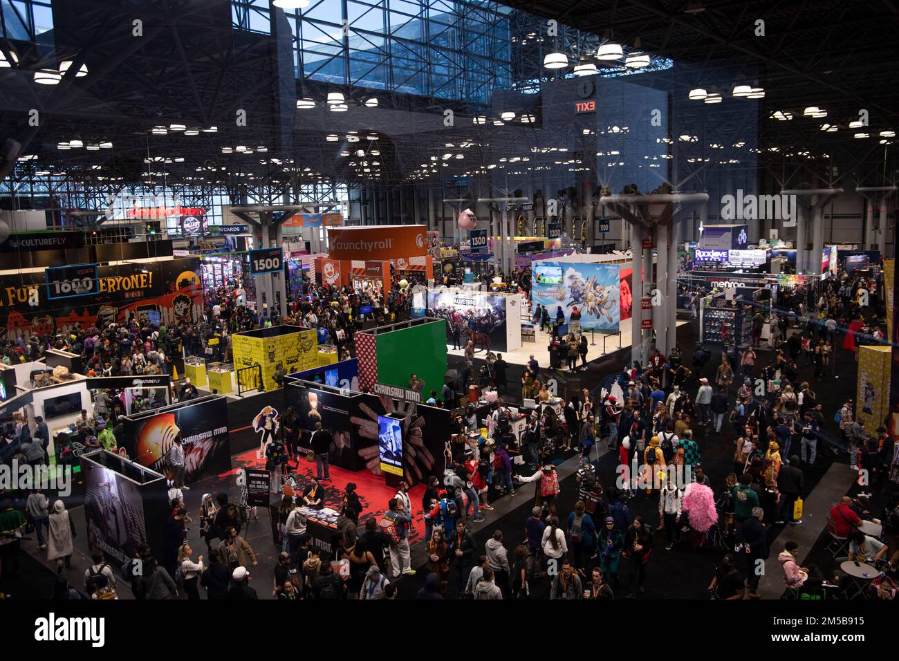 New York, USA. 08th Oct, 2022. New York Comic Con scenes, cosplayers at ...