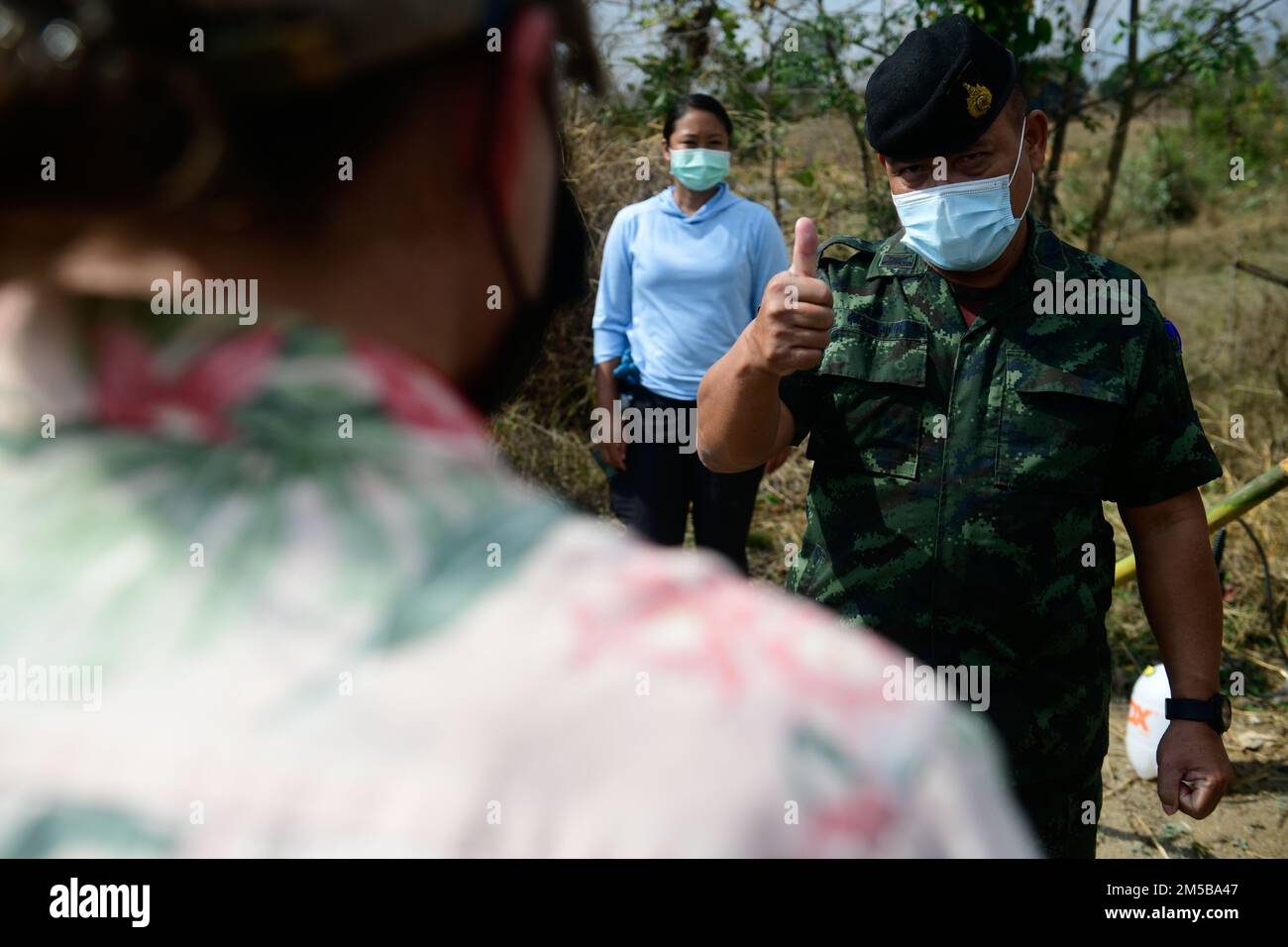 From left, Mindy Simonson, a scientific recovery expert and U.S Air ...