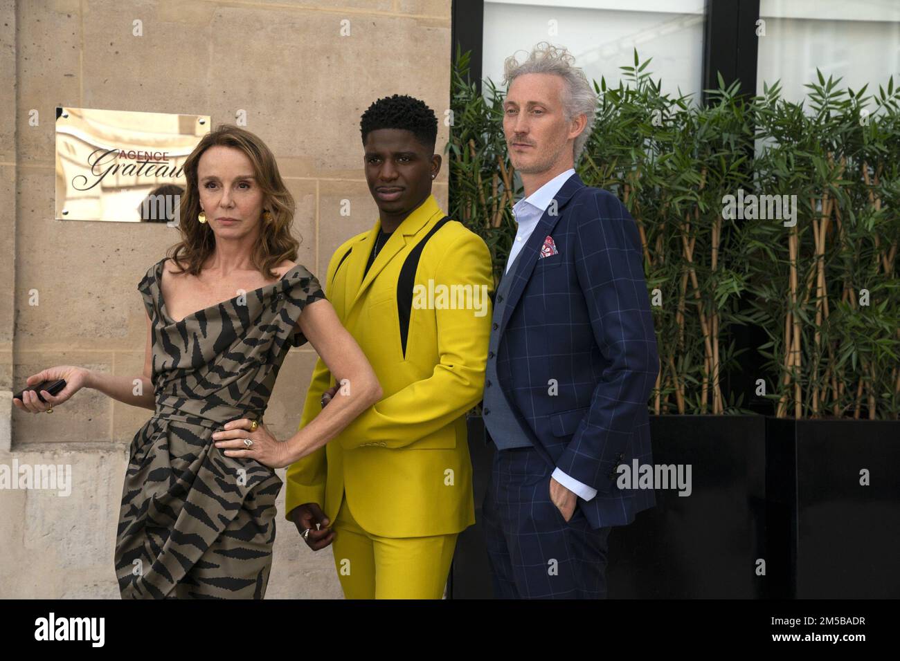 EMILY IN PARIS, from left: Philippine Leroy-Beaulieu, Samuel Arnold ...