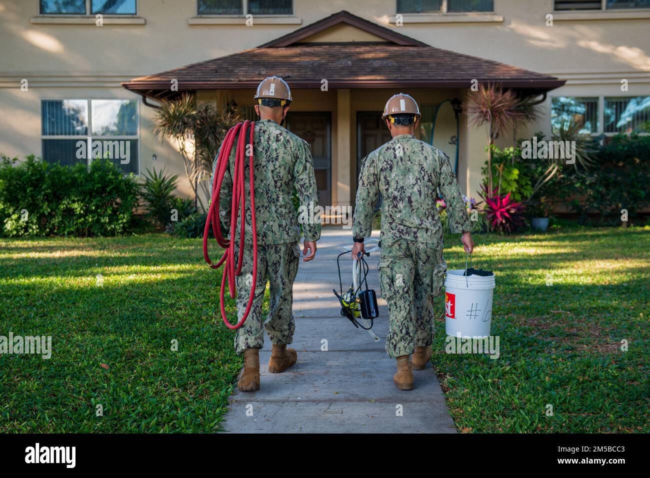 U s navy construction mechanic 2nd hi-res stock photography and images ...