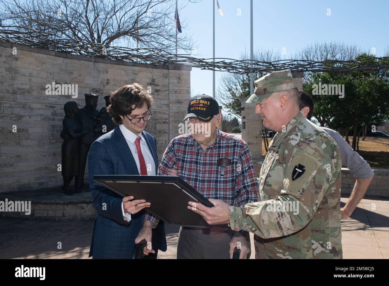 Dallas Texas -- Texas National Guardsman from 36th Sustainment Brigade ...
