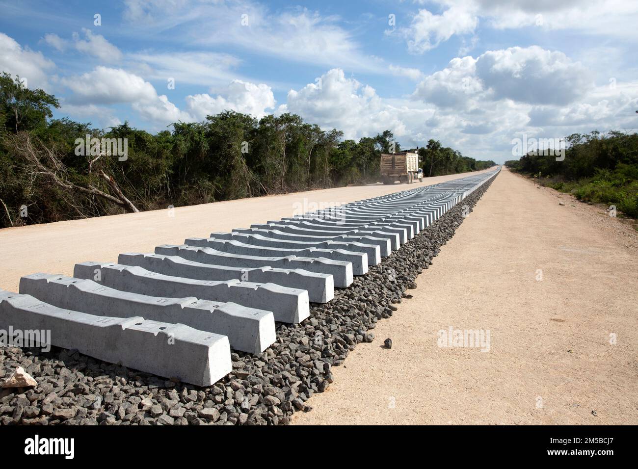 Mayan railroad hi-res stock photography and images - Alamy