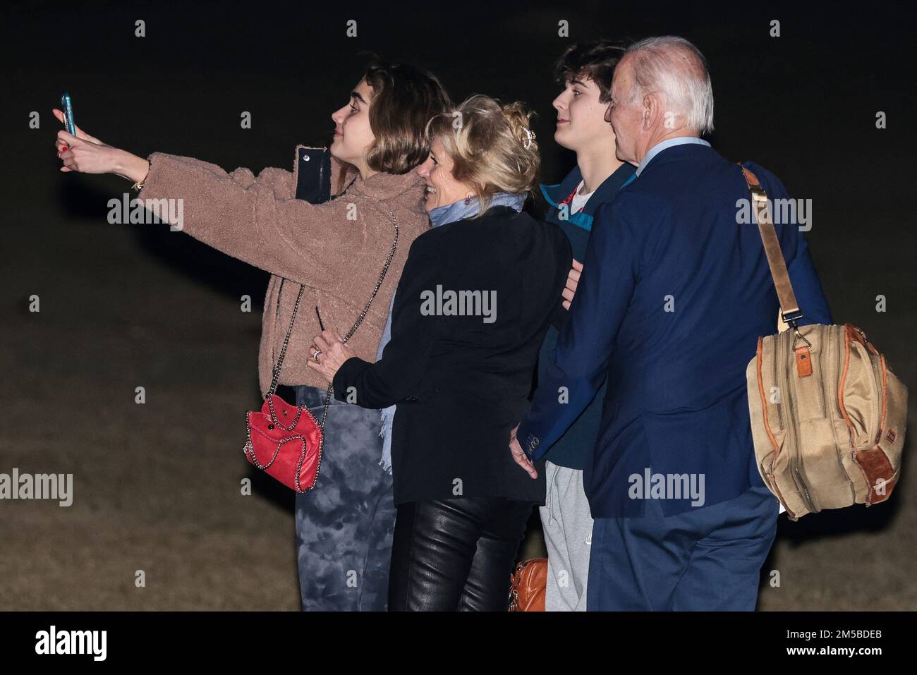President Joe Biden, first lady Jill Biden and they grandchildren ...