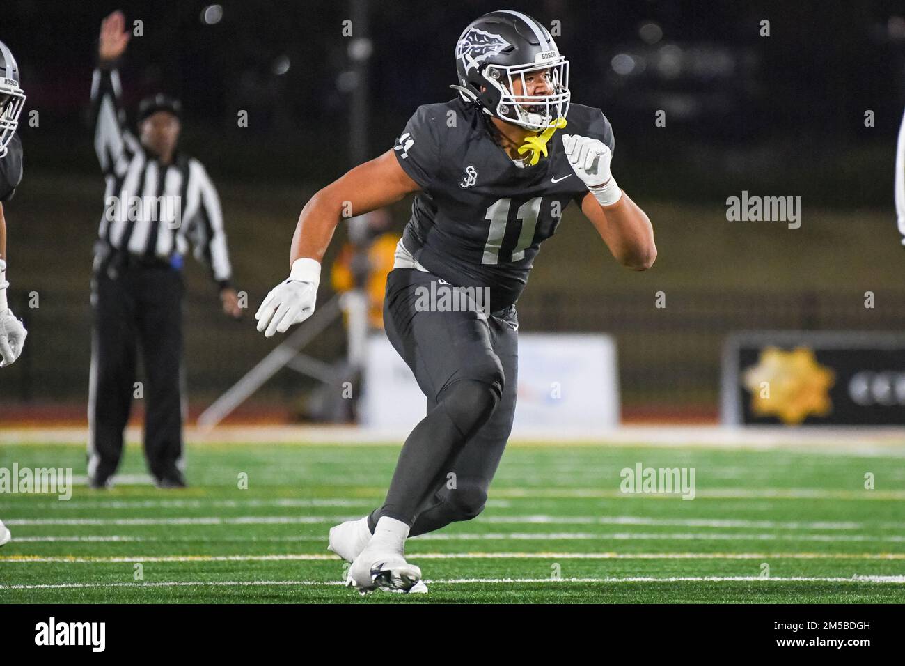 St. John Bosco Braves tight end Matayo Uiagalelei (11) during the 2022 ...