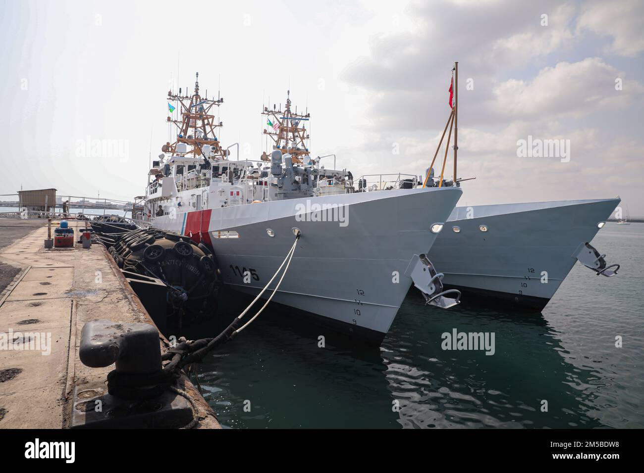 Coast guard cutters hi-res stock photography and images - Alamy