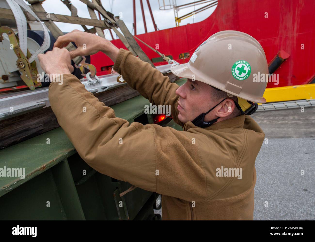 Diving support vessel dscv picasso hi-res stock photography and images ...
