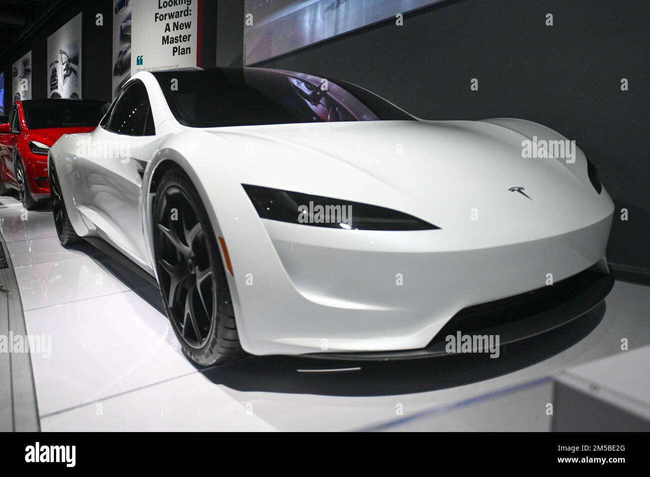 2022 Tesla Roadster Wallpaper