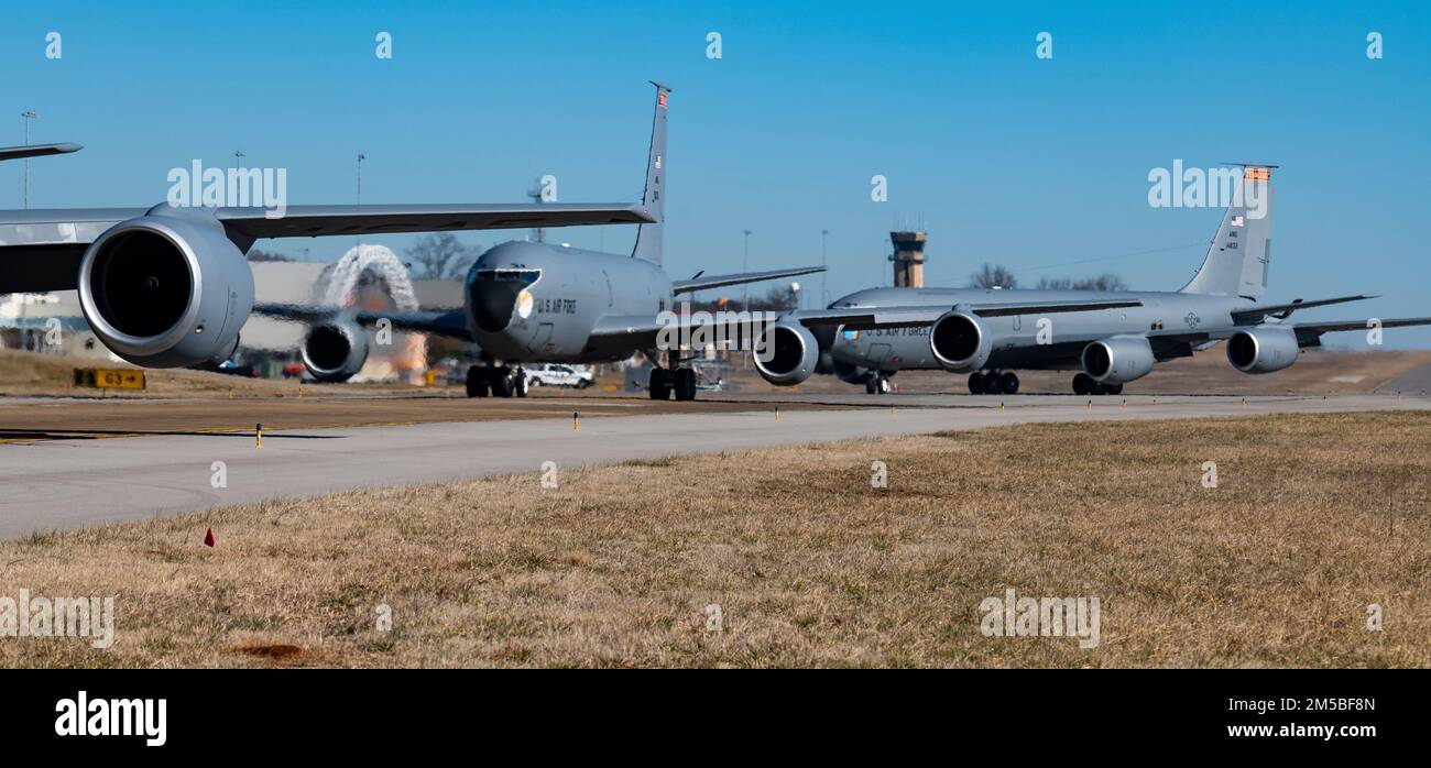 KC-135 Stratotankers from the 134th ARW performs an 'elephant walk ...