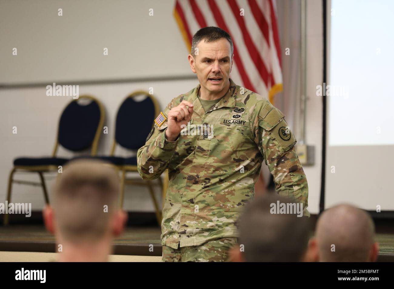 Tennessee’s State Command Sgt. Maj. Dale Crockett briefs participants ...
