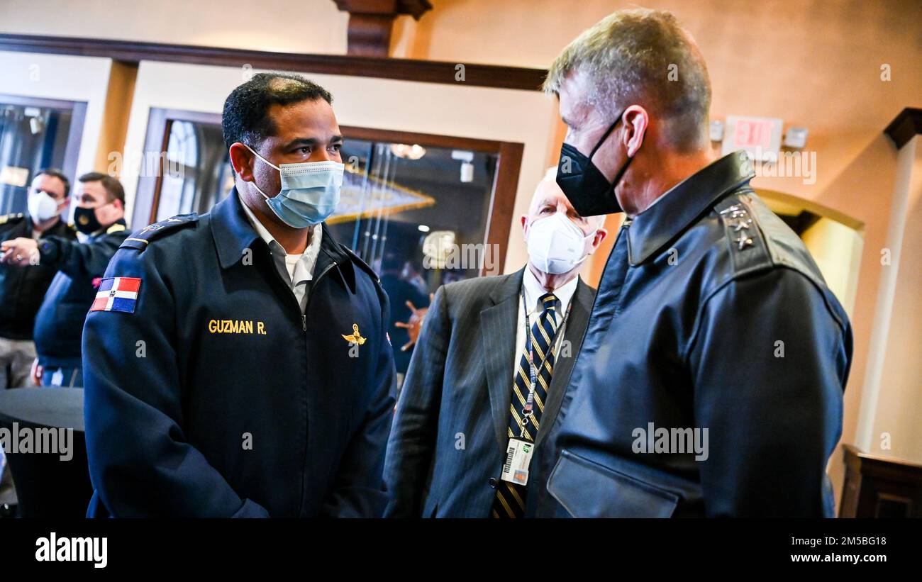 Inter-American Defense College Leadership welcomes U.S. Army General ...