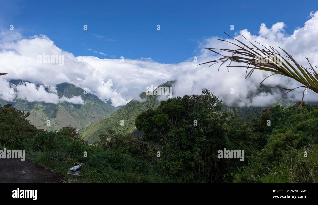 Andes chain of mountains hi-res stock photography and images - Alamy