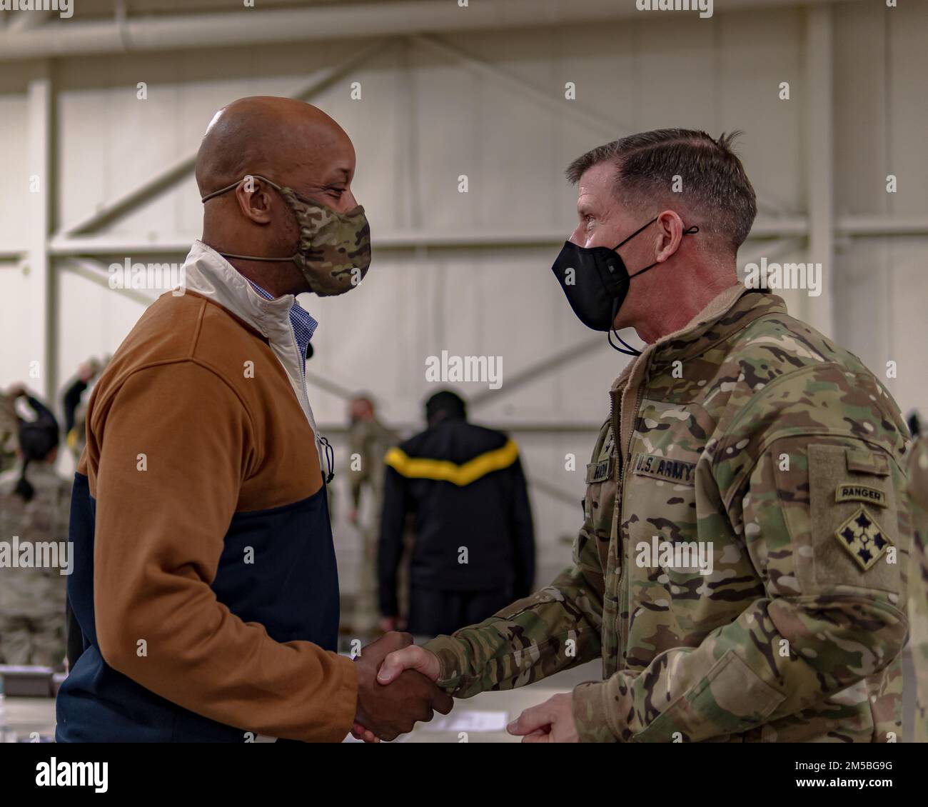 Maj. Gen. David Hodne, commanding general of the 4th Inf. Div. and Fort ...