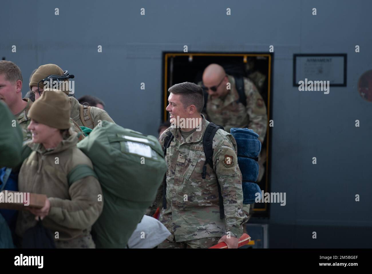 Members from the 152nd Airlift Wing, Nevada Air National Guard, return ...