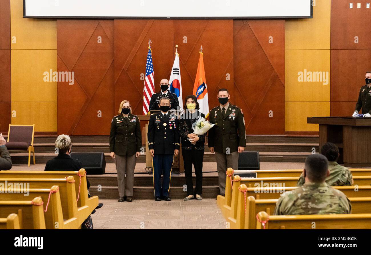 U.S. Army Col. Moon Kim, 1st Theater Signal Brigade Chaplain receives ...