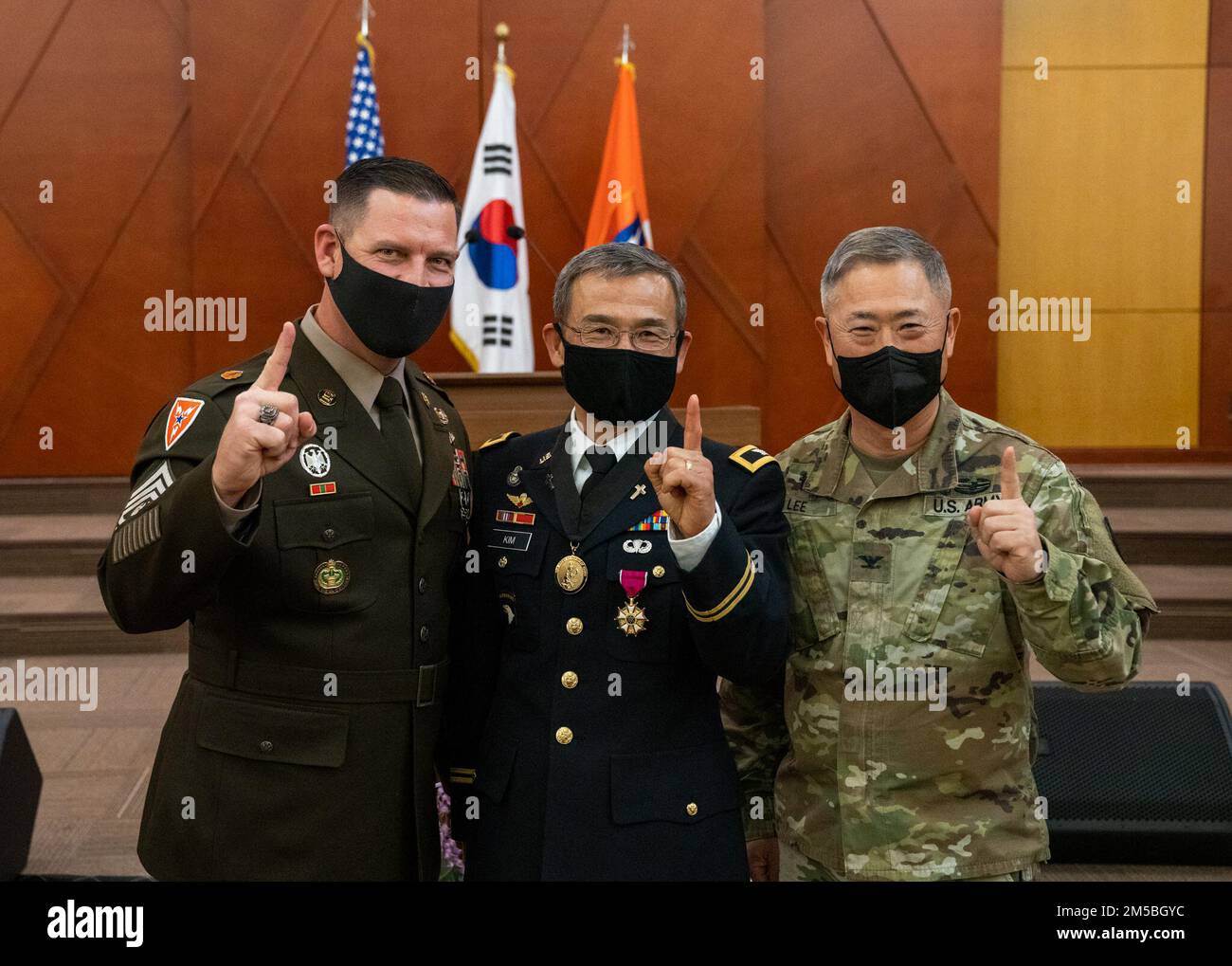 U.S. Army Col. Moon Kim, 1st Theater Signal Brigade Chaplain receives ...
