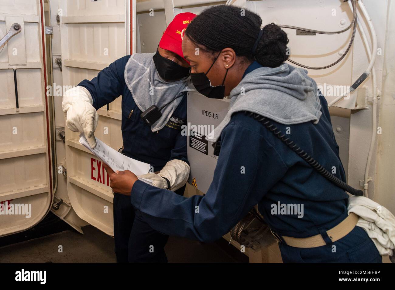 Left logistics specialist 3rd class hi-res stock photography and images ...