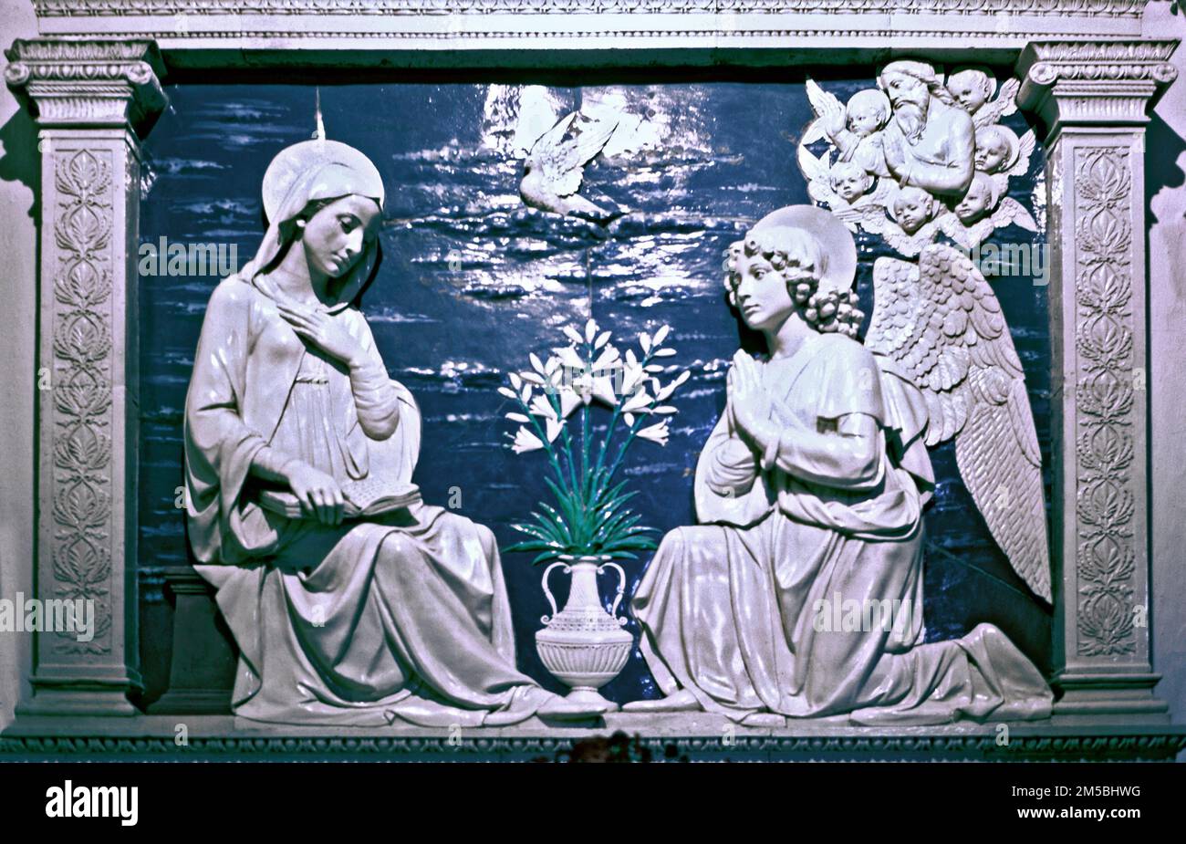 La Verna. Glazed terracottas by Andrea Della Robbia.The Annunciation ...