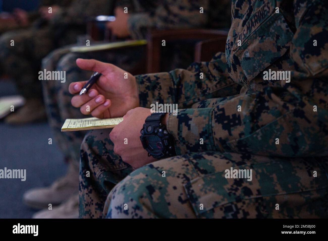 Retirees and paperwork hi-res stock photography and images - Alamy
